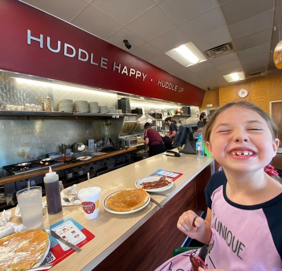 Huddle Up Restaurant for Delicious Down Home Cooking